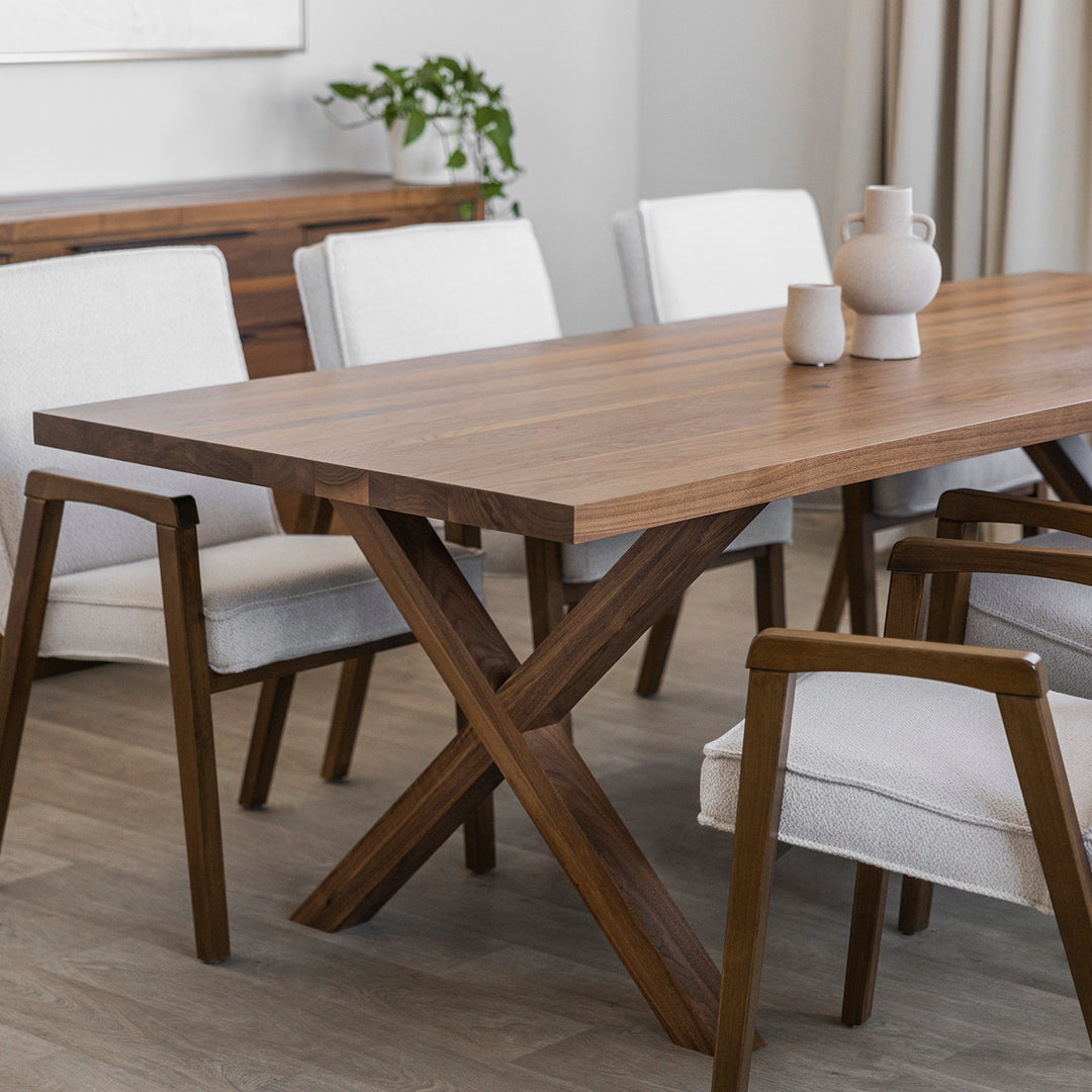 Table de cuisine en noyer massif - BEAUCHAMP – LUSINE