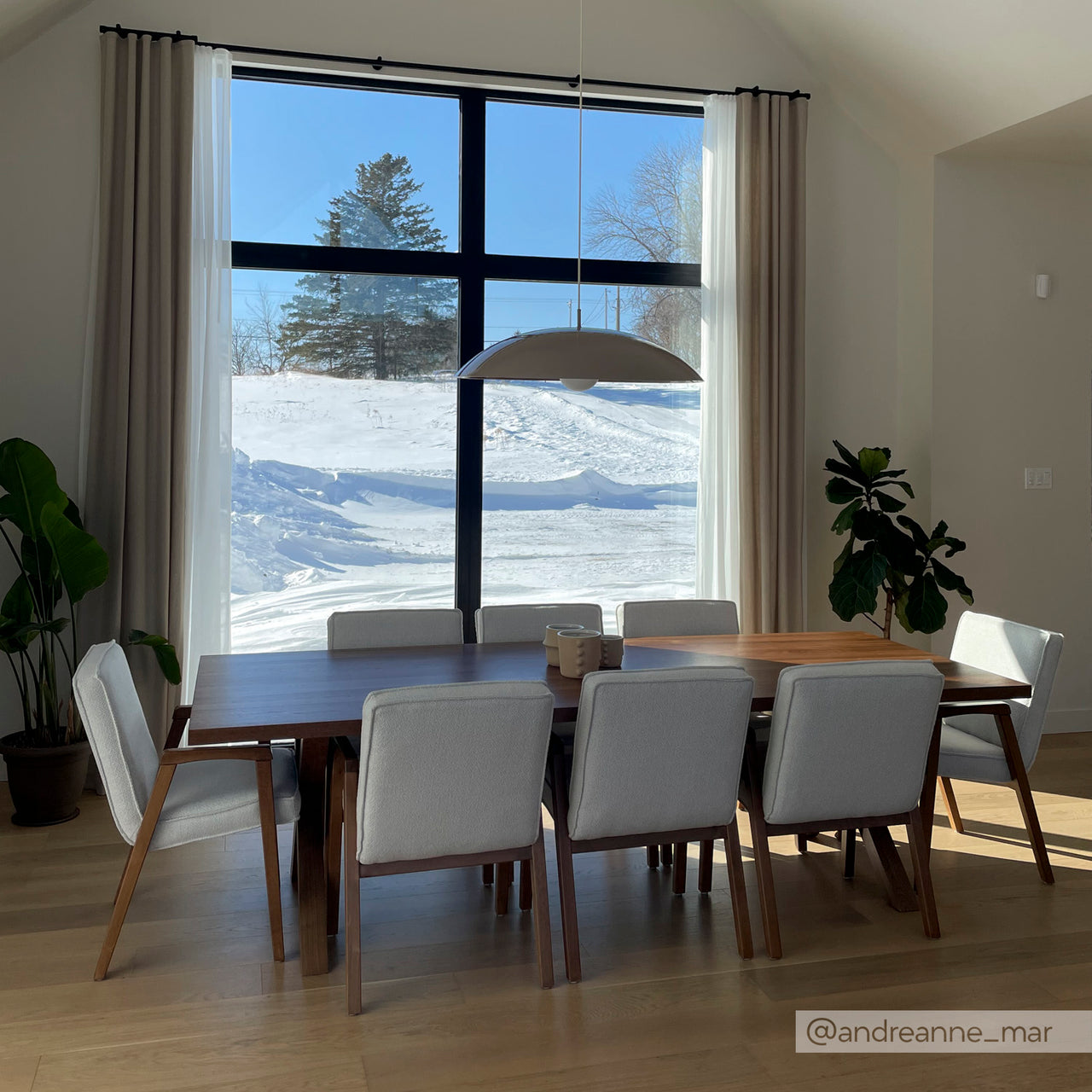 Table de cuisine en noyer massif - BEAUCHAMP – LUSINE